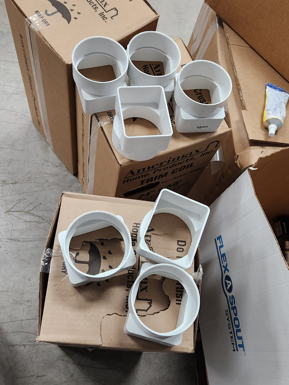 Ipex Canplas 2 In. X 3 In. X 3 In. Pvc Downspout Adapter